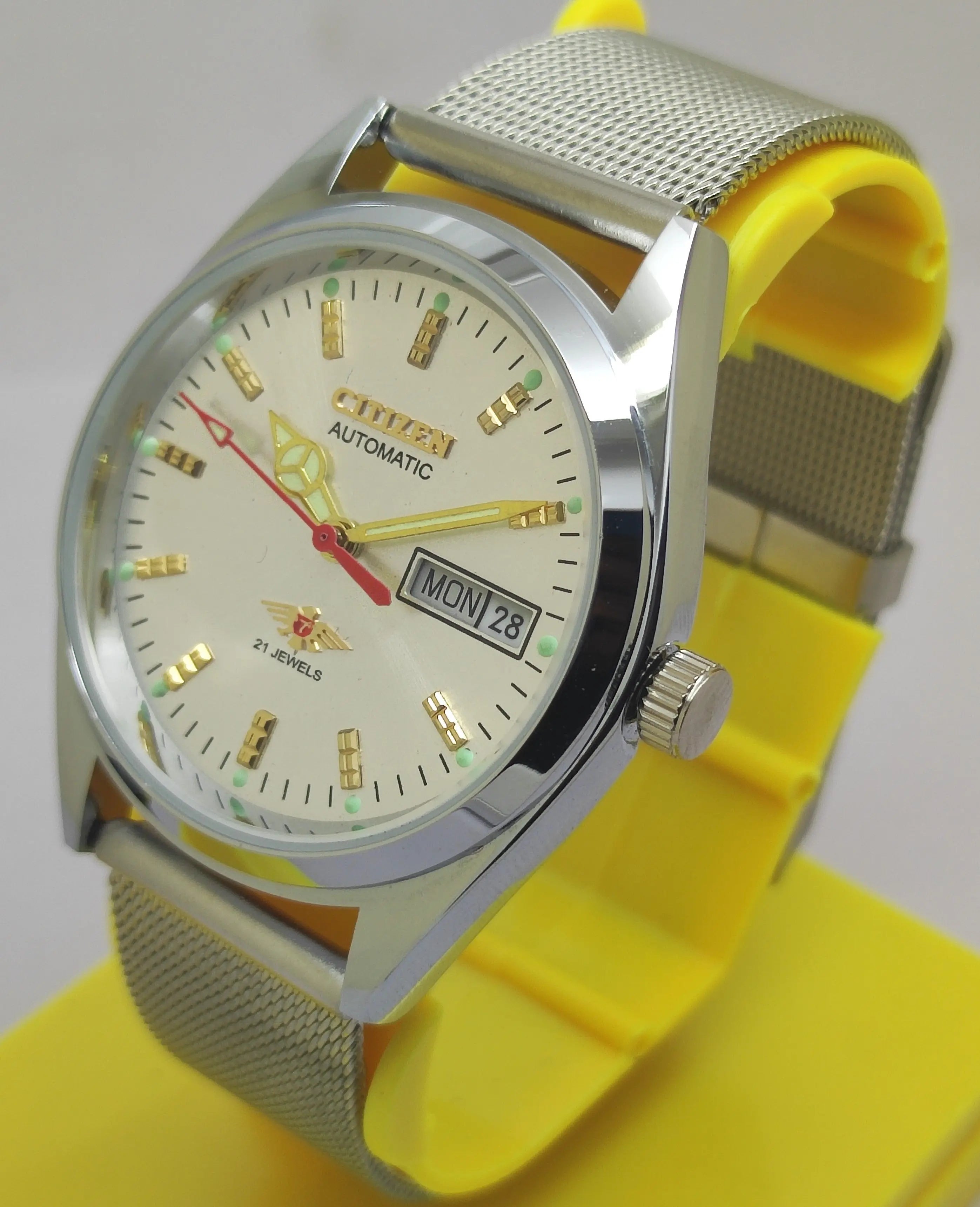 Citizen Automatic 8200 Movement stainless steel Japan Made 21 Jewels ...