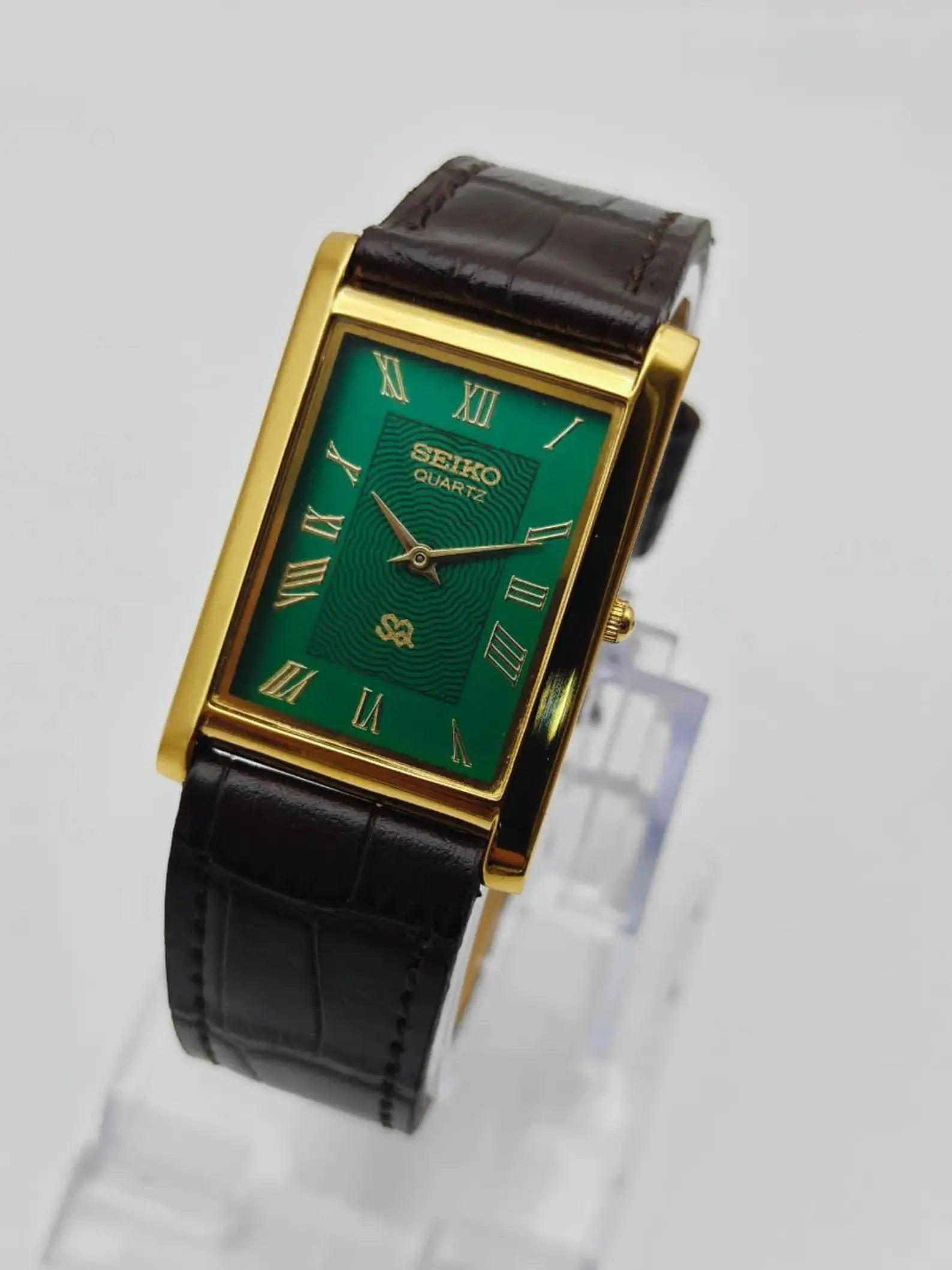 Seiko Vintage Tank Quartz Watch – Stylish Formal Watch for Men ...